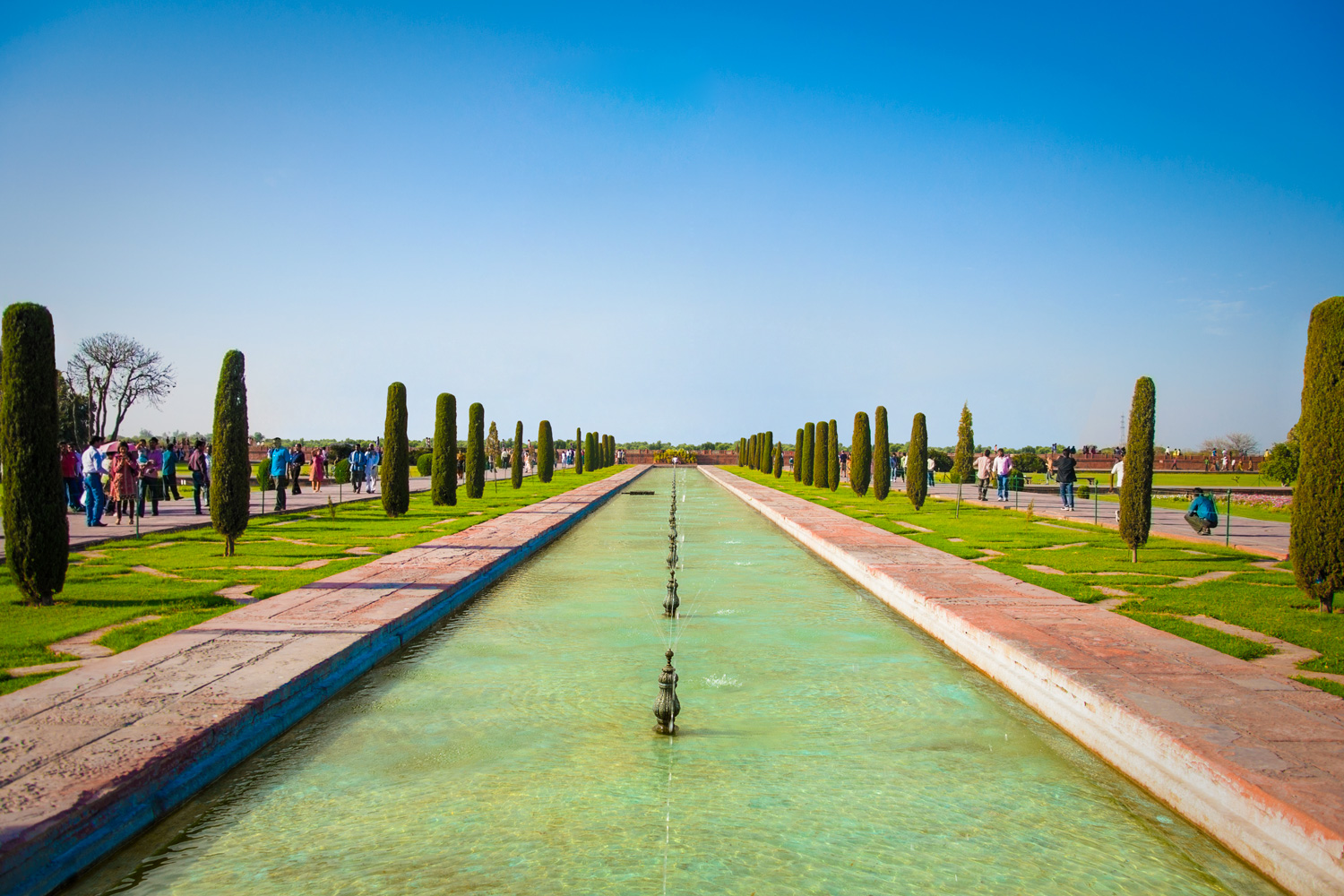 Missing Landmarks – Luca Tuberoni